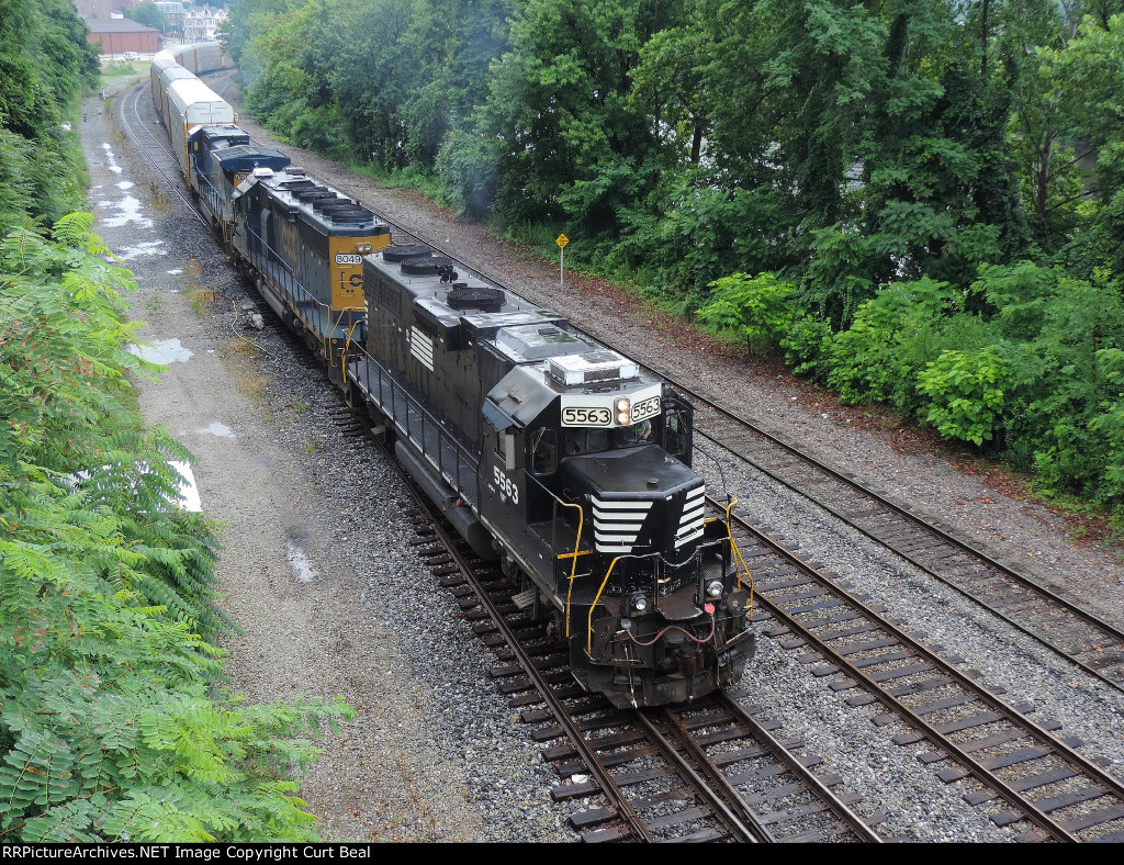 FURX 5563, CSX 8049, CSX 7602
